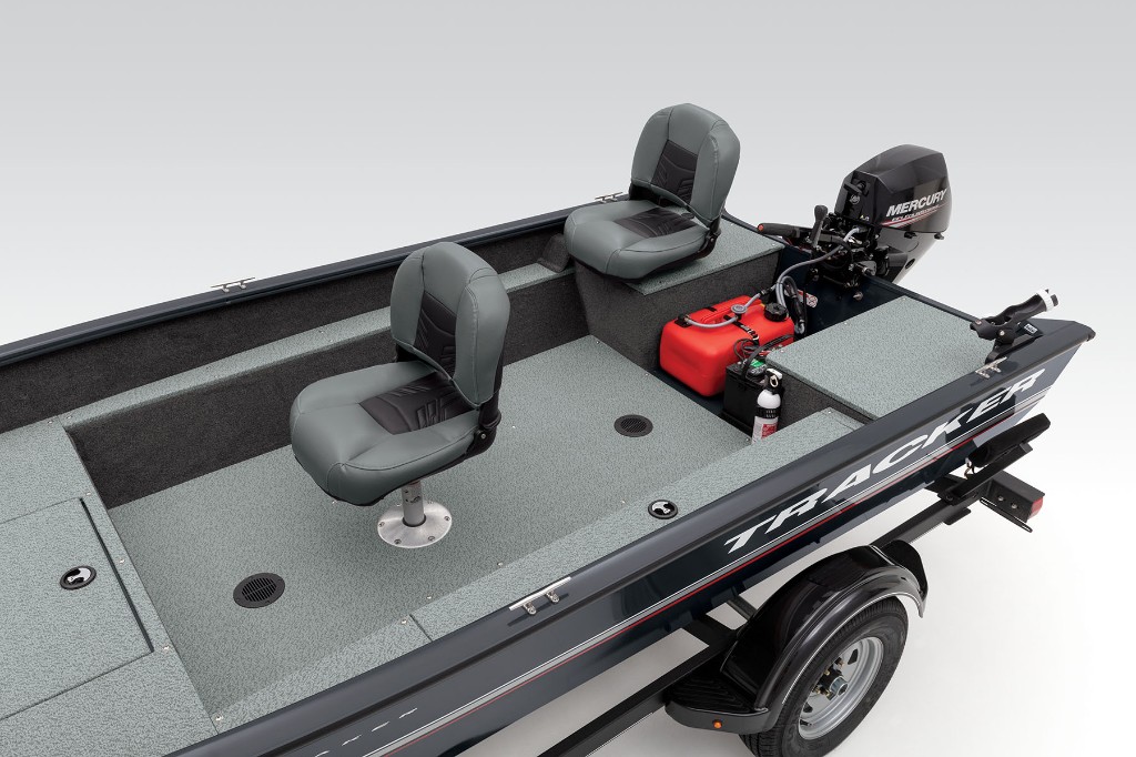 2019 Guide V-16 Laker DLX T - TRACKER Deep V Multi-Species Boat