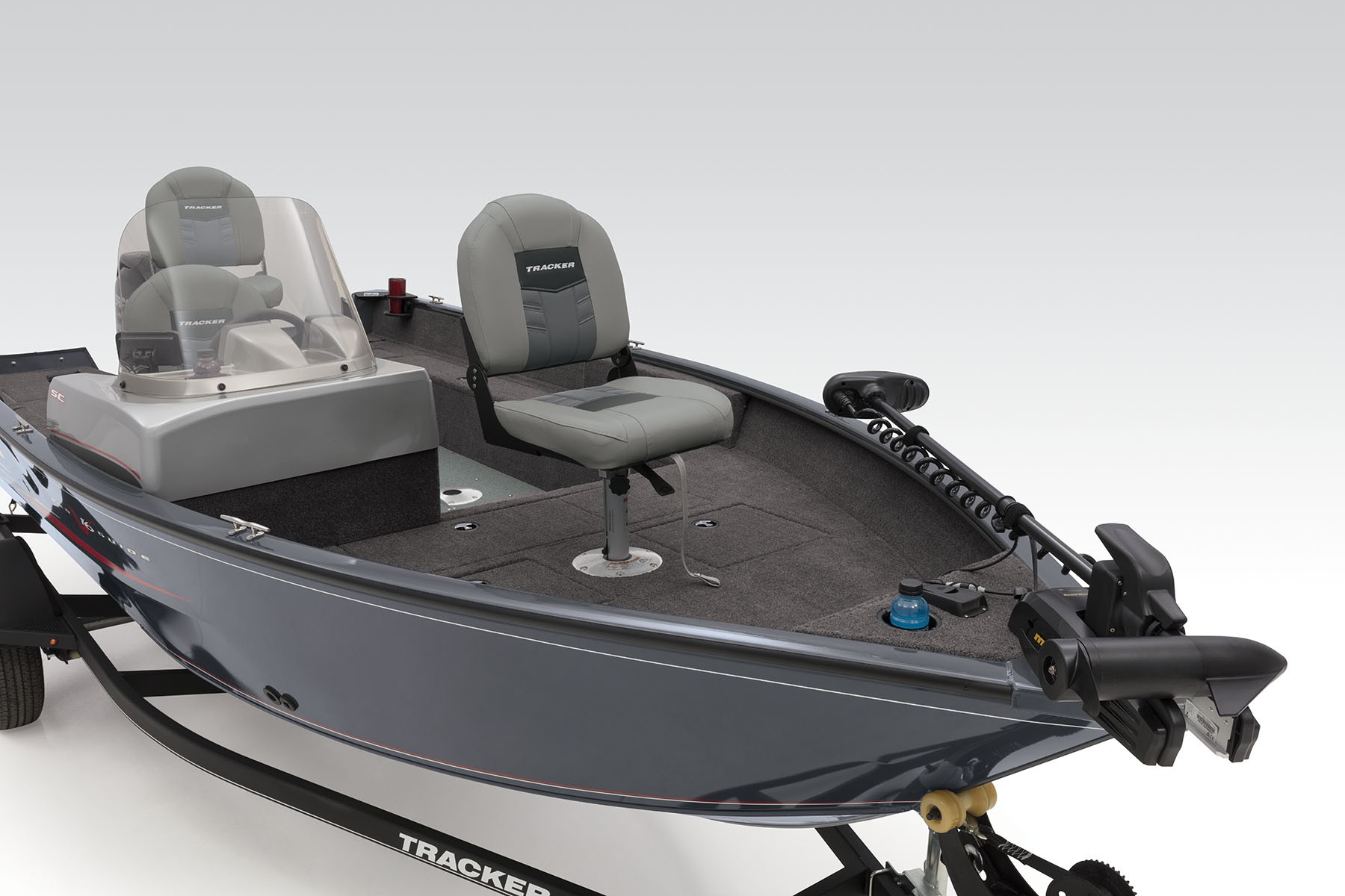 2019 PRO GUIDE V-16 SC - TRACKER Deep V Multi-Species Boat