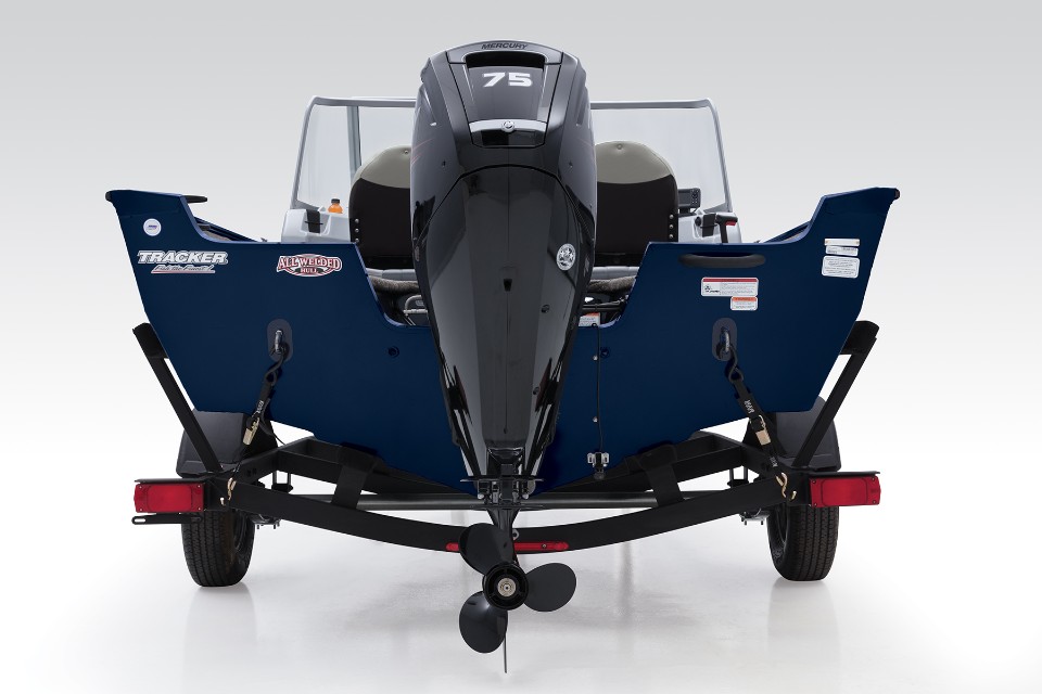 2019 PRO GUIDE V-16 WT - TRACKER Deep V Multi-Species Boat