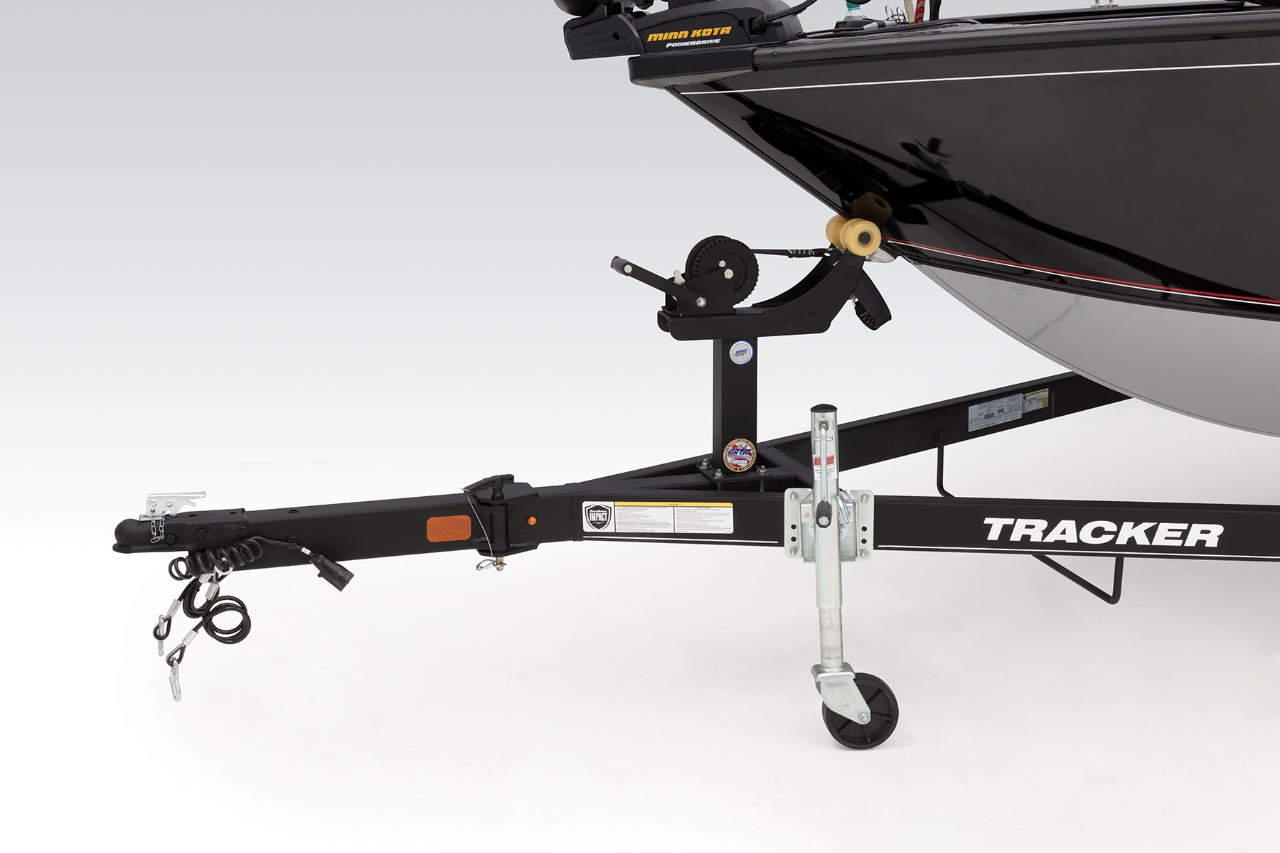 2019 PRO GUIDE V-165 WT - TRACKER Deep V Multi-Species Boat