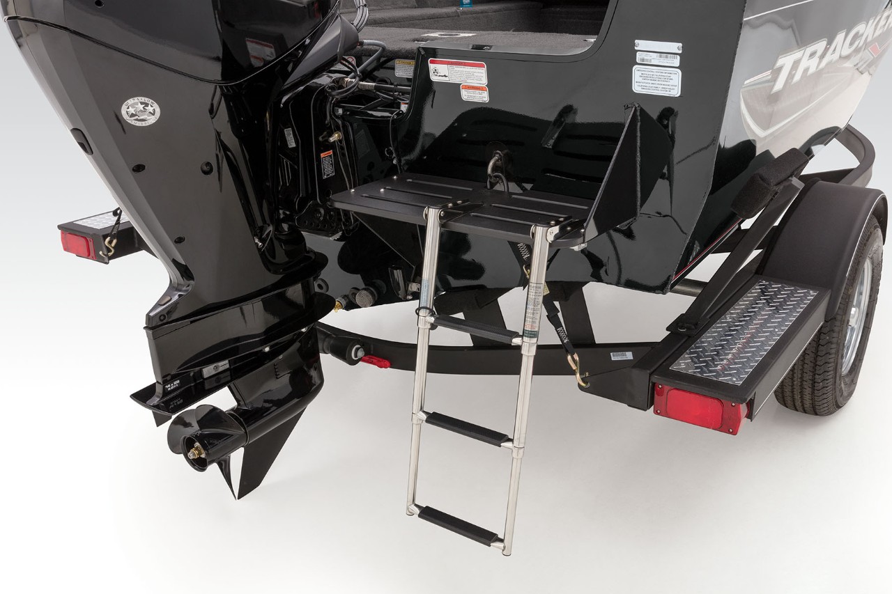 2019 PRO GUIDE V-165 WT - TRACKER Deep V Multi-Species Boat