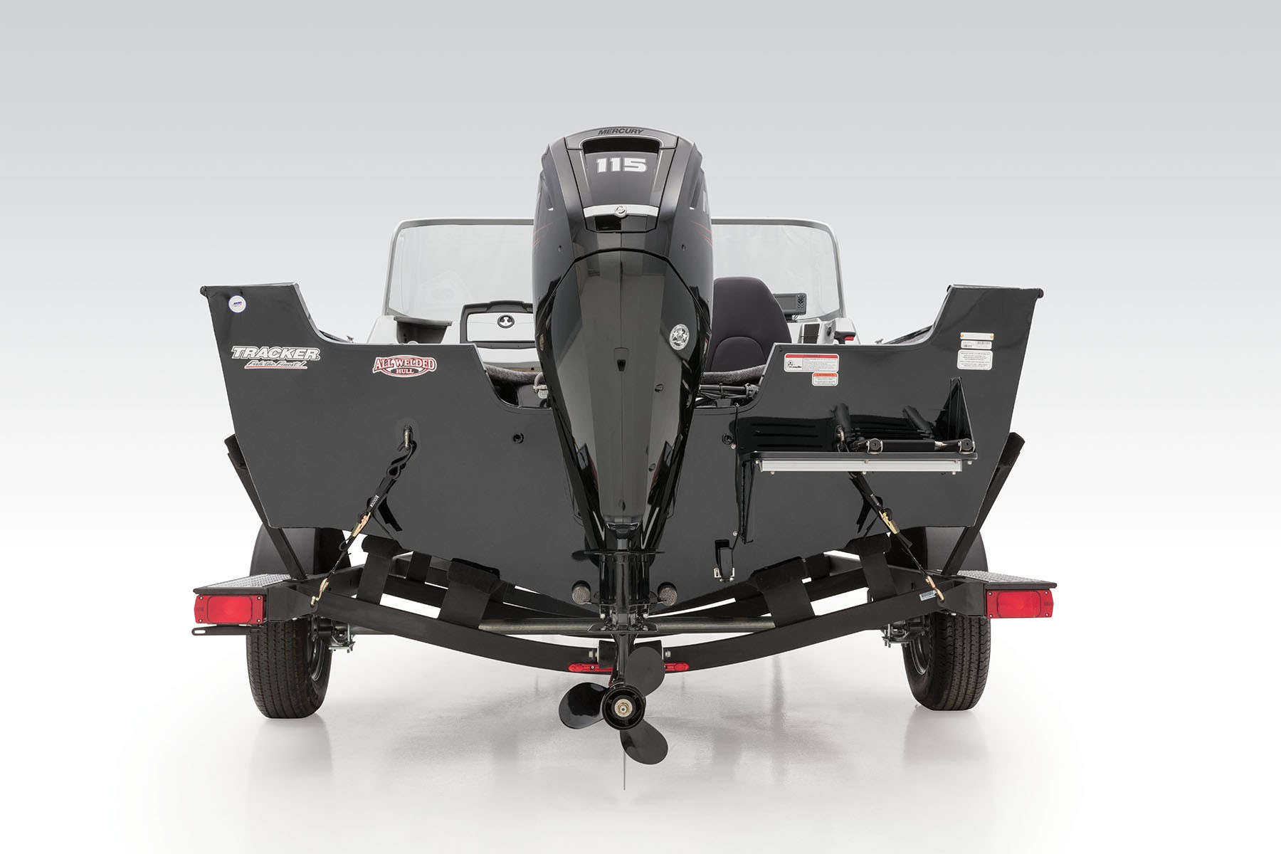 2019 PRO GUIDE V-165 WT - TRACKER Deep V Multi-Species Boat