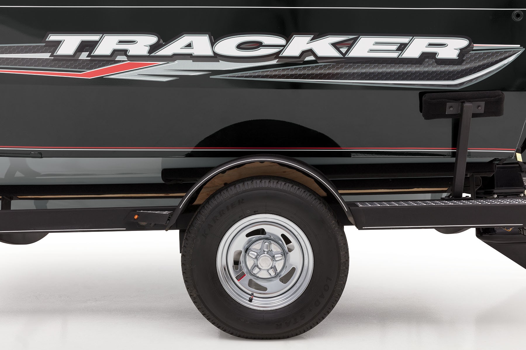 2019 PRO GUIDE V-165 WT - TRACKER Deep V Multi-Species Boat