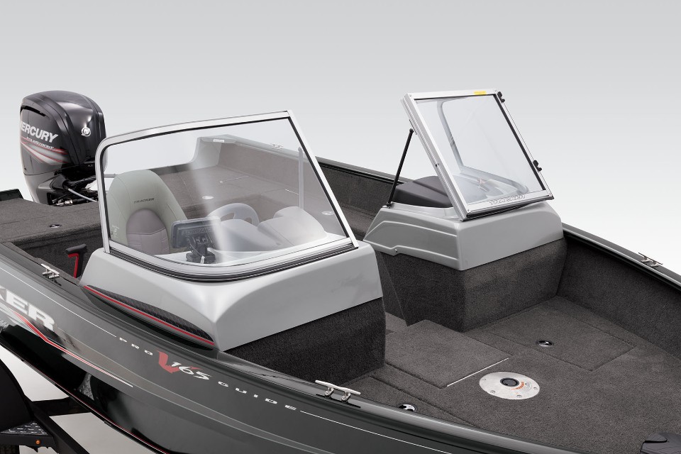 2019 PRO GUIDE V-165 WT - TRACKER Deep V Multi-Species Boat