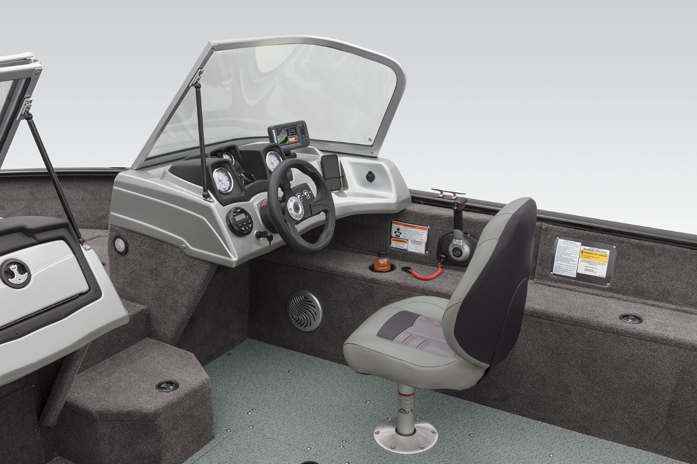 2019 PRO GUIDE V-165 WT - TRACKER Deep V Multi-Species Boat