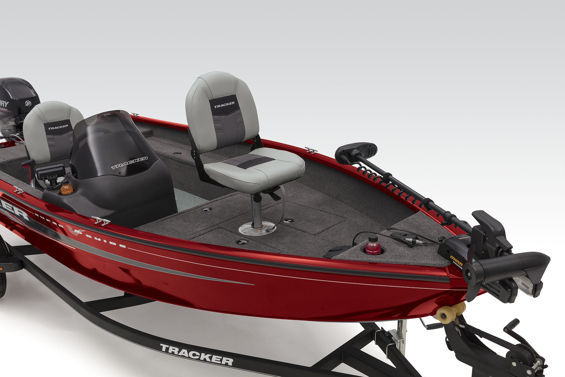 2019 SUPER GUIDE V-16 SC - TRACKER Deep V Multi-Species Boat