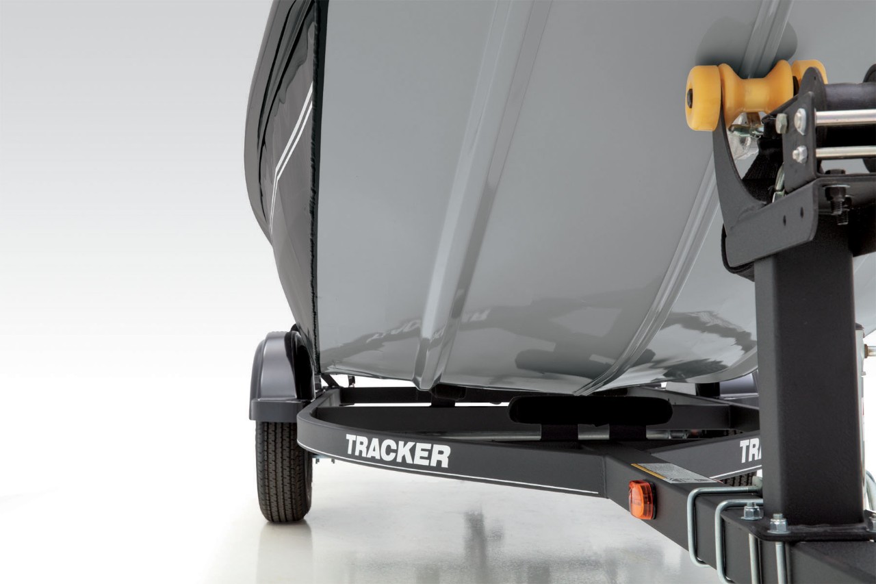 2019 PANFISH 16 - TRACKER Mod V Panfish Boat