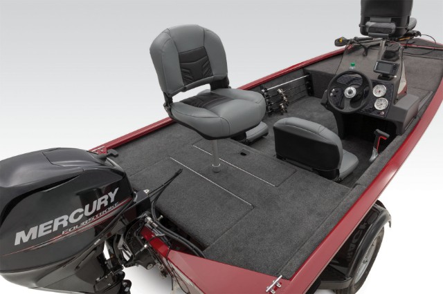 2019 PRO 160 - TRACKER Mod V Bass Boat
