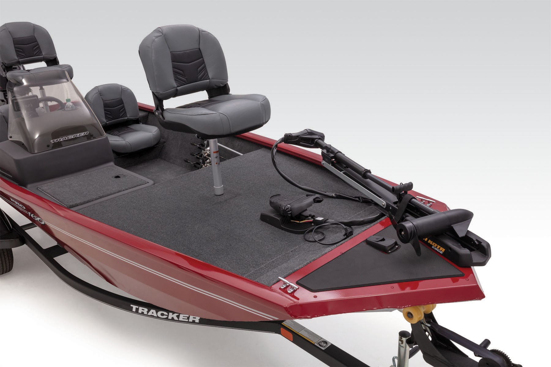 2019 PRO 160 - TRACKER Mod V Bass Boat