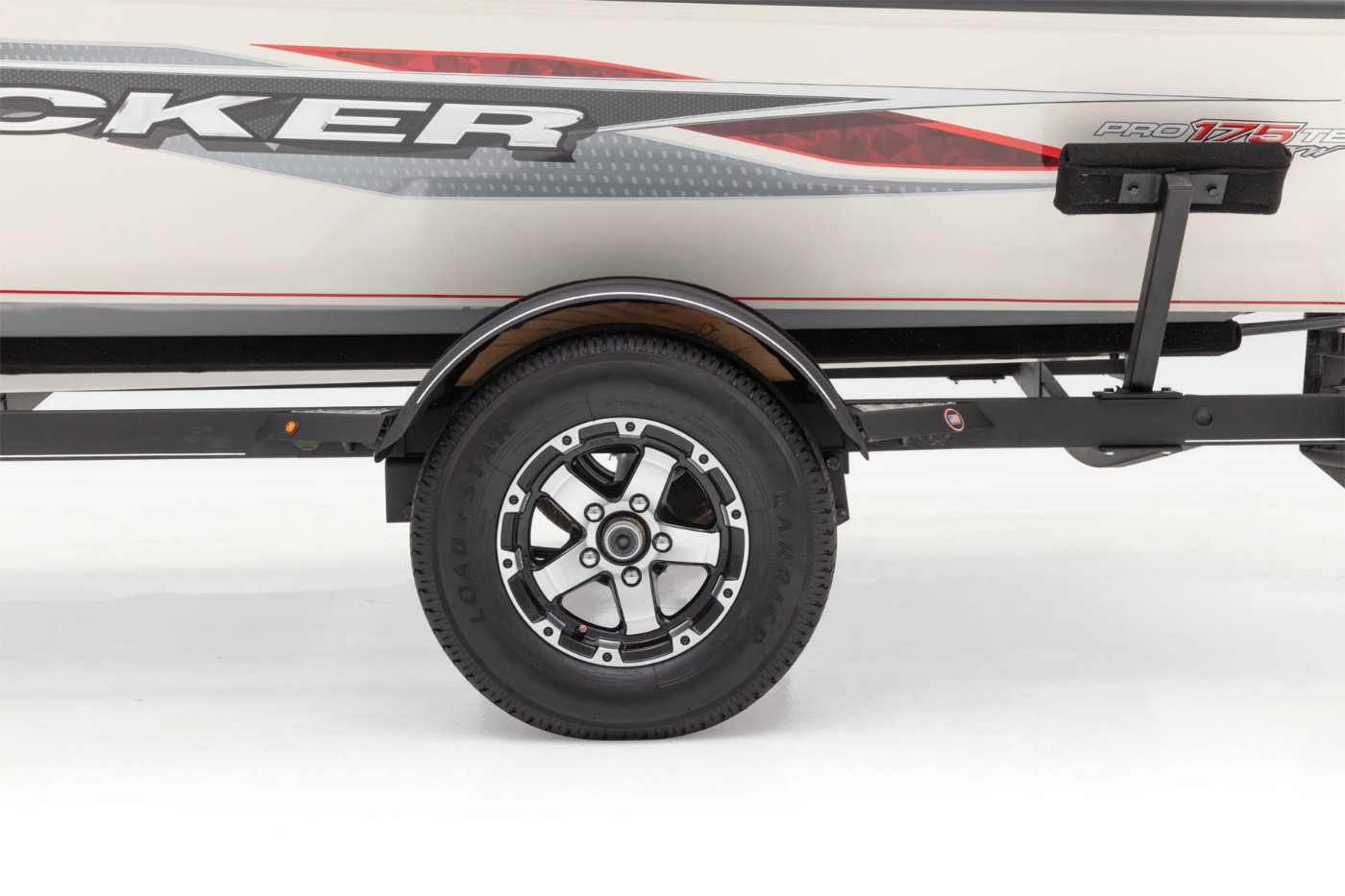 2019 PRO TEAM 175 TXW Tournament Edition - TRACKER Mod V Bass Boat