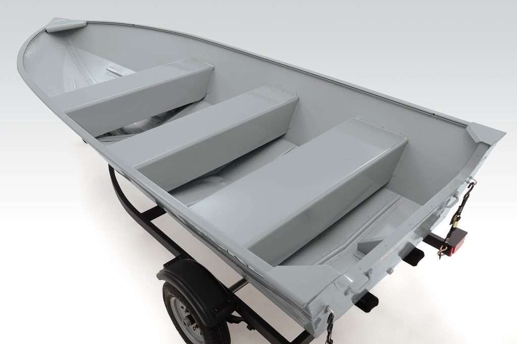 2019 Guide V-14 - TRACKER Deep V Utility Boat