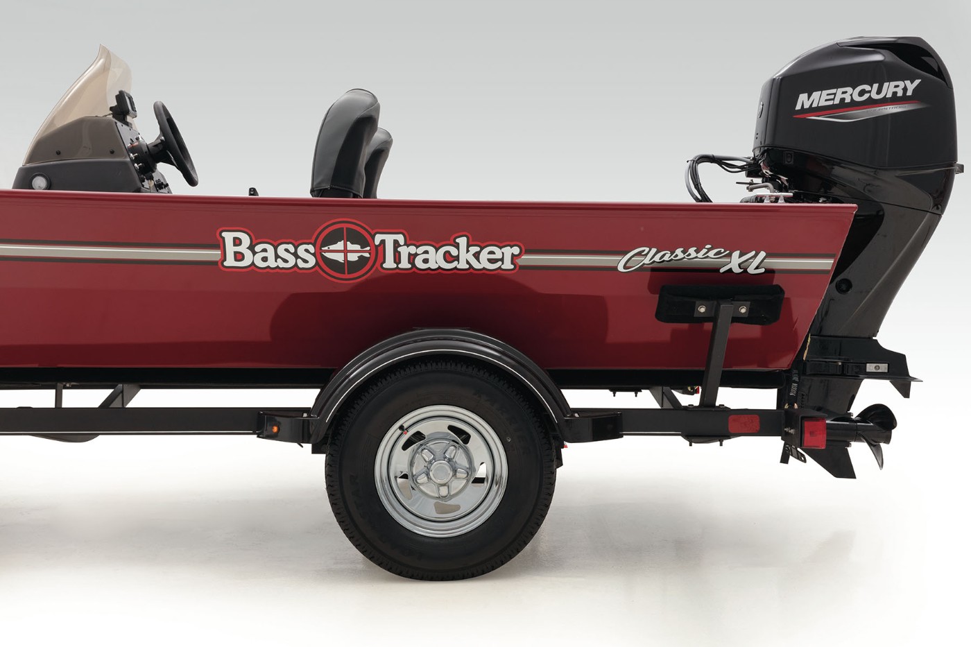 BASS TRACKER Classic XL - TRACKER Mod V Bass Boat