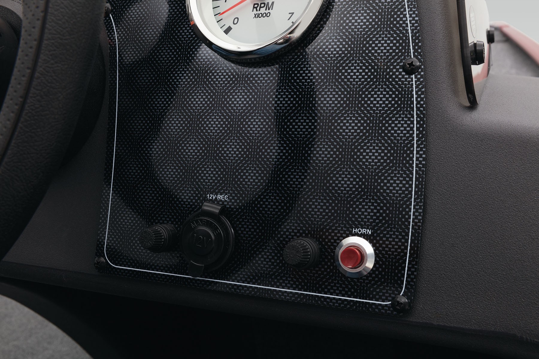 BASS TRACKER Classic XL - TRACKER Mod V Bass Boat