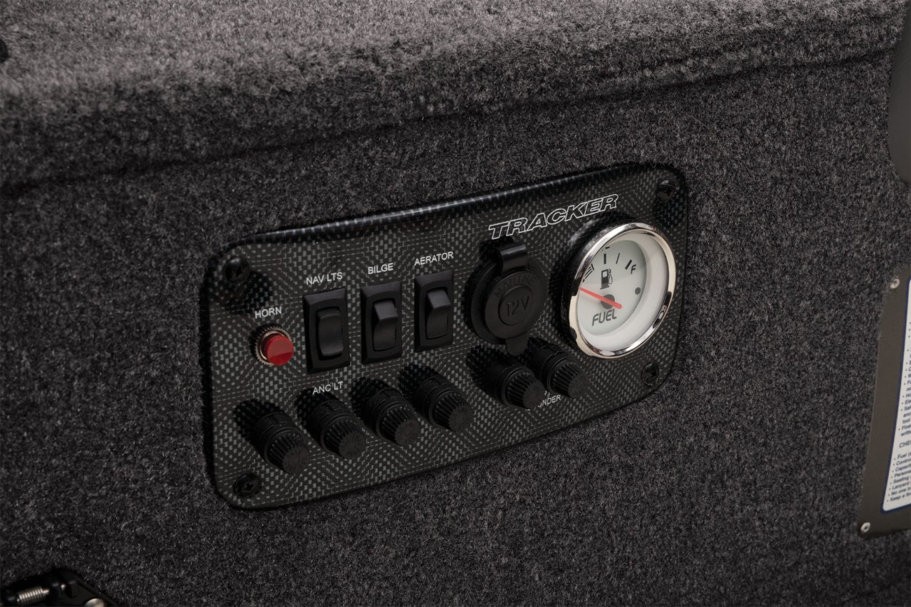 2020 PANFISH 16 - TRACKER Mod V Panfish Boat