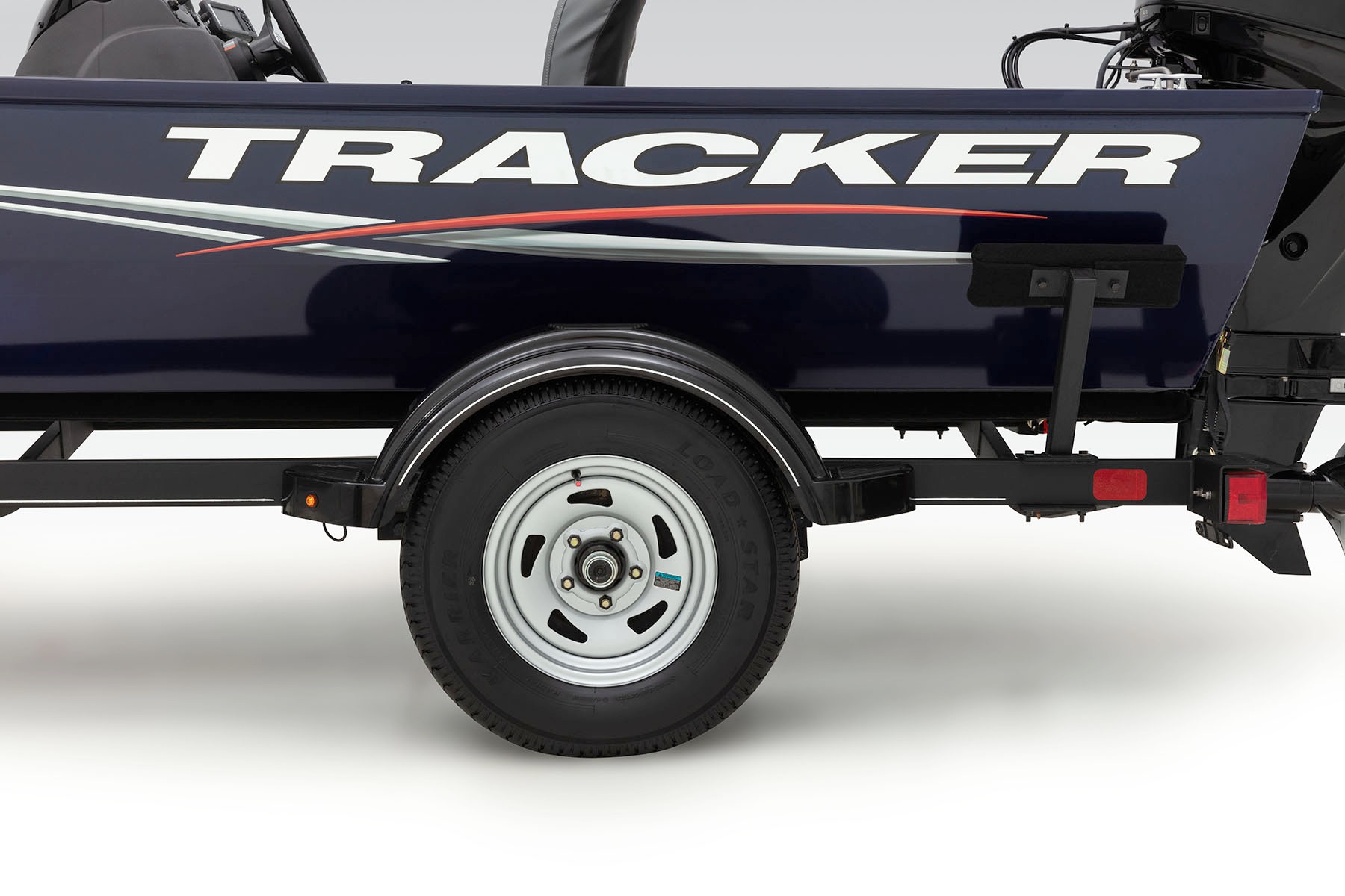 2020 PRO 170 - TRACKER Mod V Bass Boat