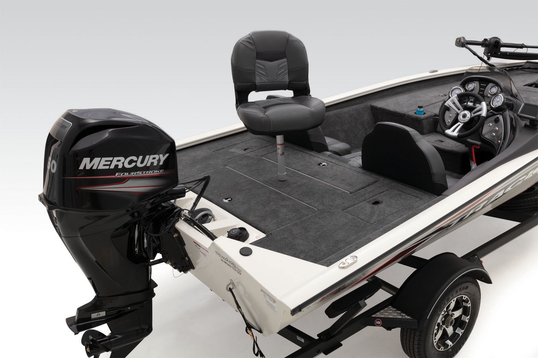 2020 PRO TEAM 175 TXW Tournament Edition - TRACKER Mod V Bass Boat