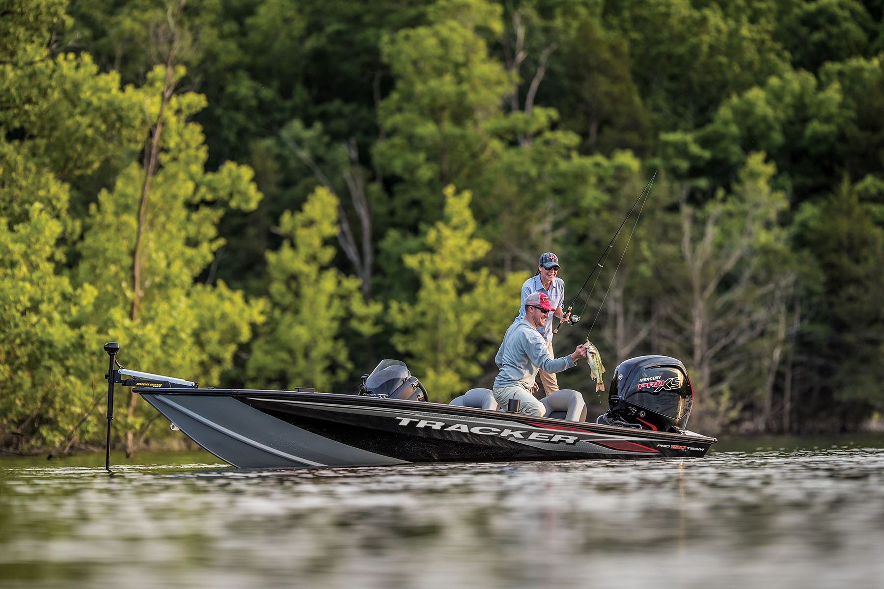 PRO TEAM 190 TX - TRACKER Mod V Bass Boat