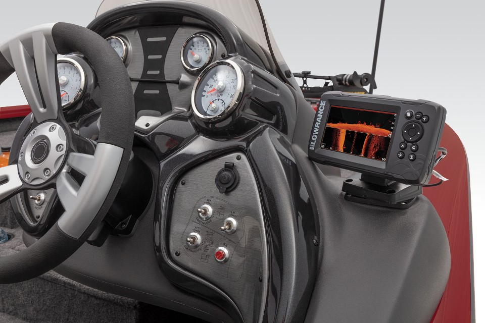 PRO TEAM 195 TXW Tournament Edition - TRACKER Mod V Bass Boat