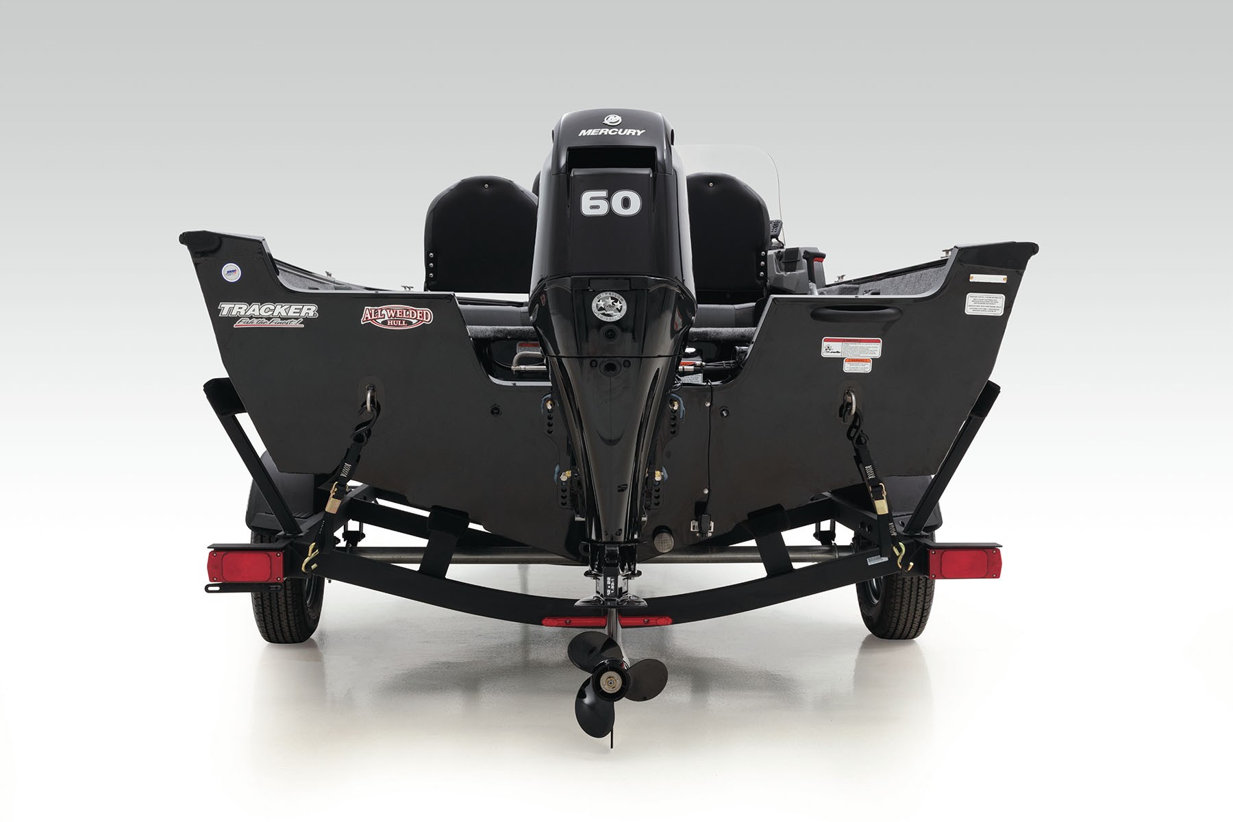 2020 PRO GUIDE V-16 SC - TRACKER Deep V Multi-Species Boat
