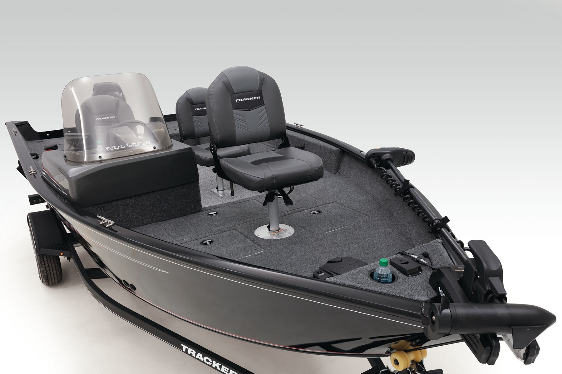 2020 PRO GUIDE V-16 SC - TRACKER Deep V Multi-Species Boat
