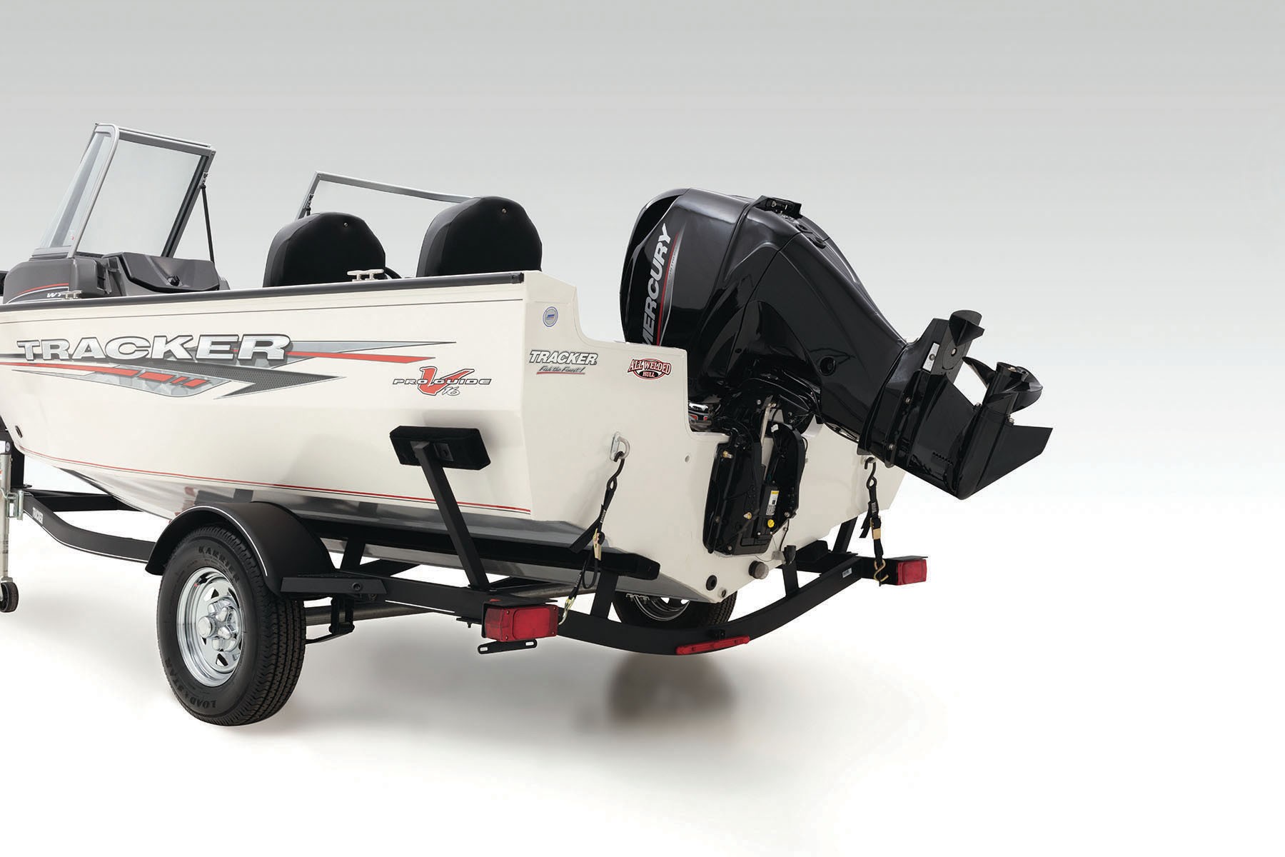 2020 PRO GUIDE V-16 WT - TRACKER Deep V Multi-Species Boat