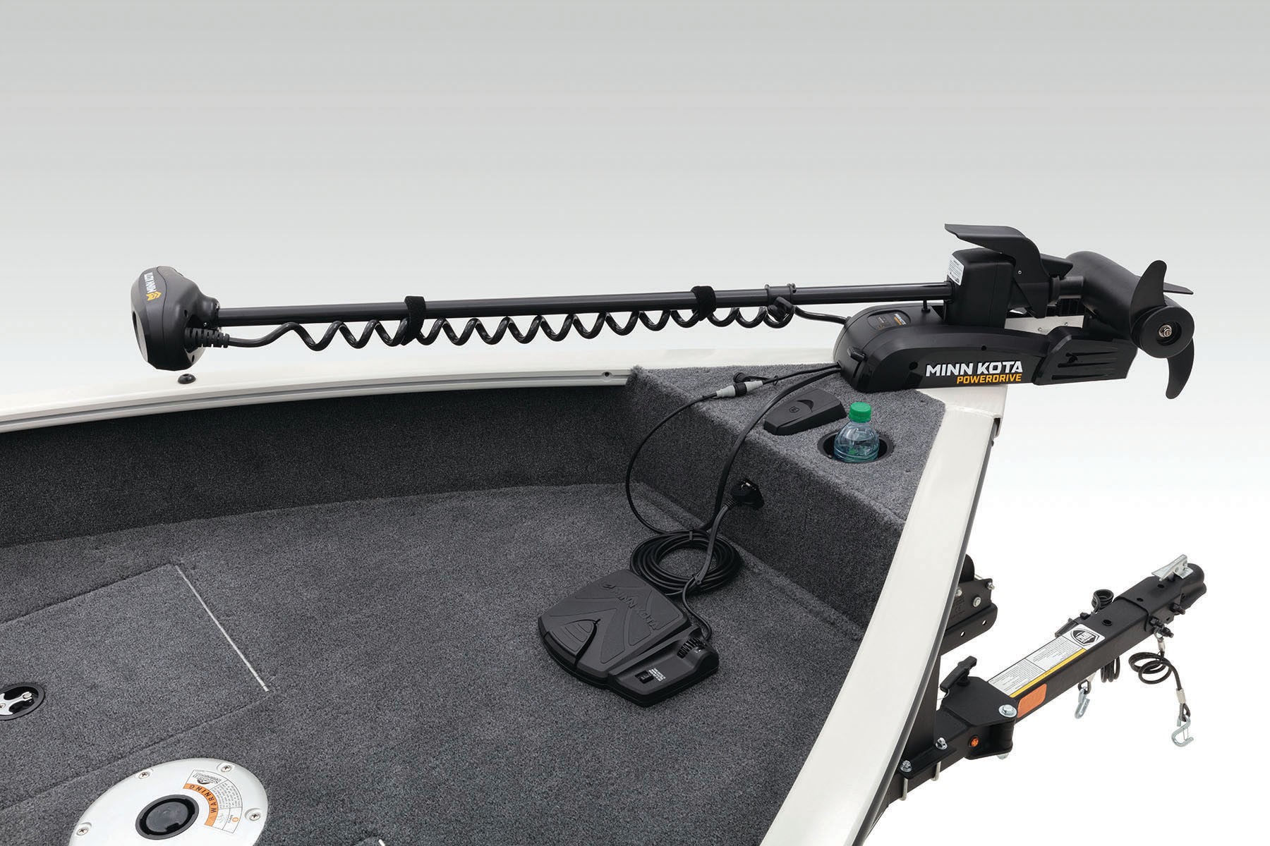 2020 PRO GUIDE V-16 WT - TRACKER Deep V Multi-Species Boat