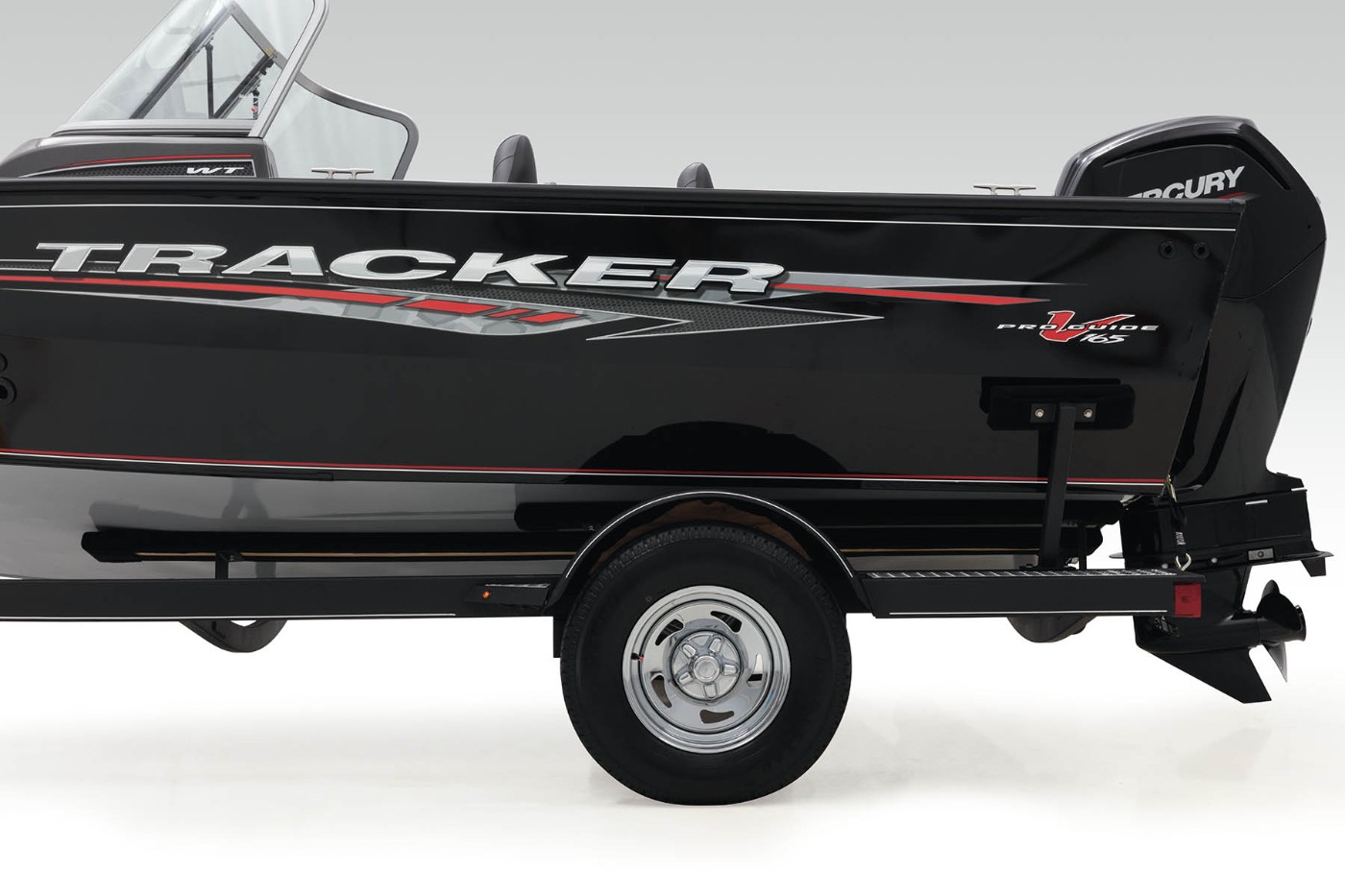 2020 PRO GUIDE V-165 WT - TRACKER Deep V Multi-Species Boat