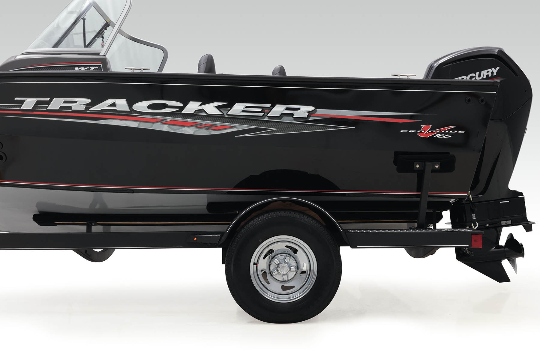2020 PRO GUIDE V-165 WT - TRACKER Deep V Multi-Species Boat
