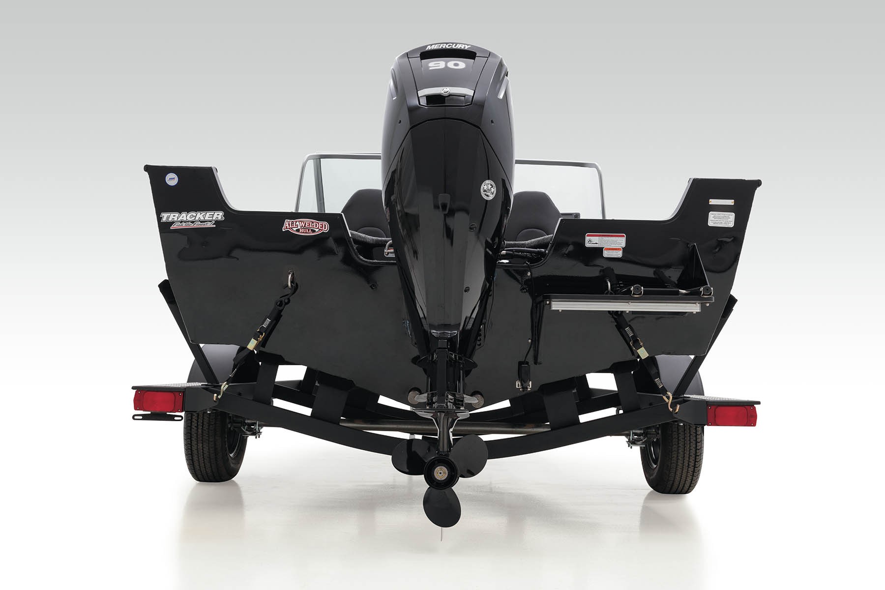 2020 PRO GUIDE V-165 WT - TRACKER Deep V Multi-Species Boat