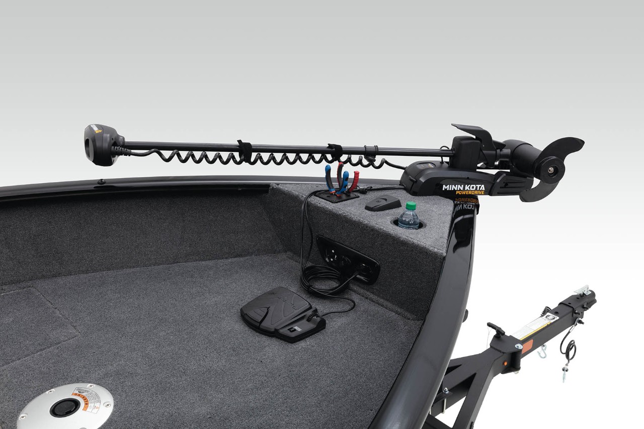 PRO GUIDE V-165 WT - TRACKER Deep V Fishing Boat