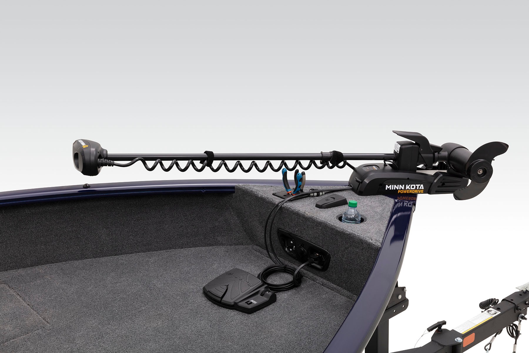 PRO GUIDE V-175 Combo - 2022 TRACKER Deep V Fish and Ski Boat