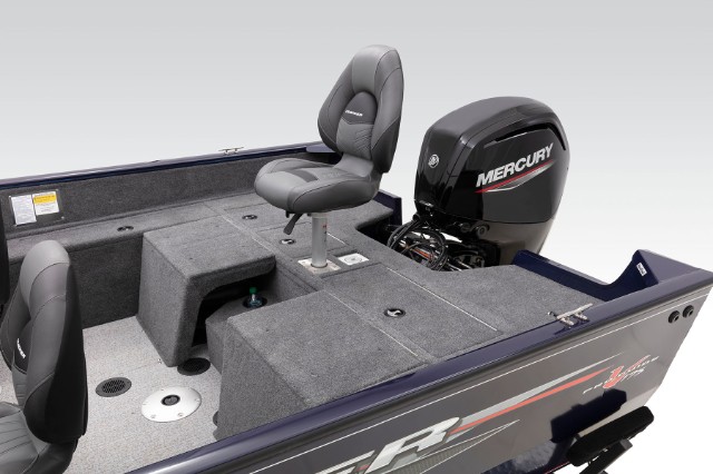 PRO GUIDE V-175 Combo - TRACKER Deep V Fish and Ski Boat