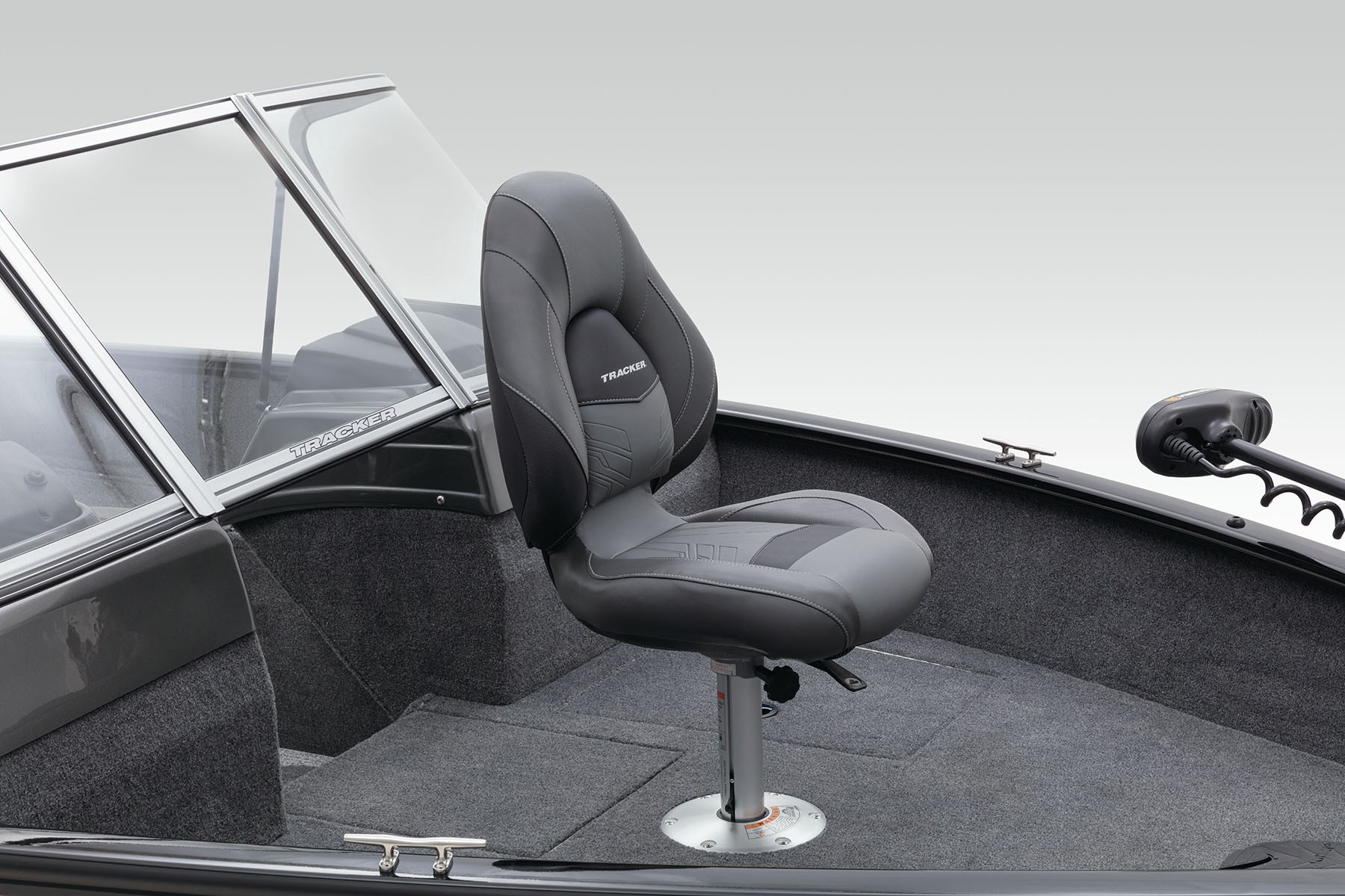 PRO GUIDE V-175 WT - 2022 TRACKER Deep V Fishing Boat