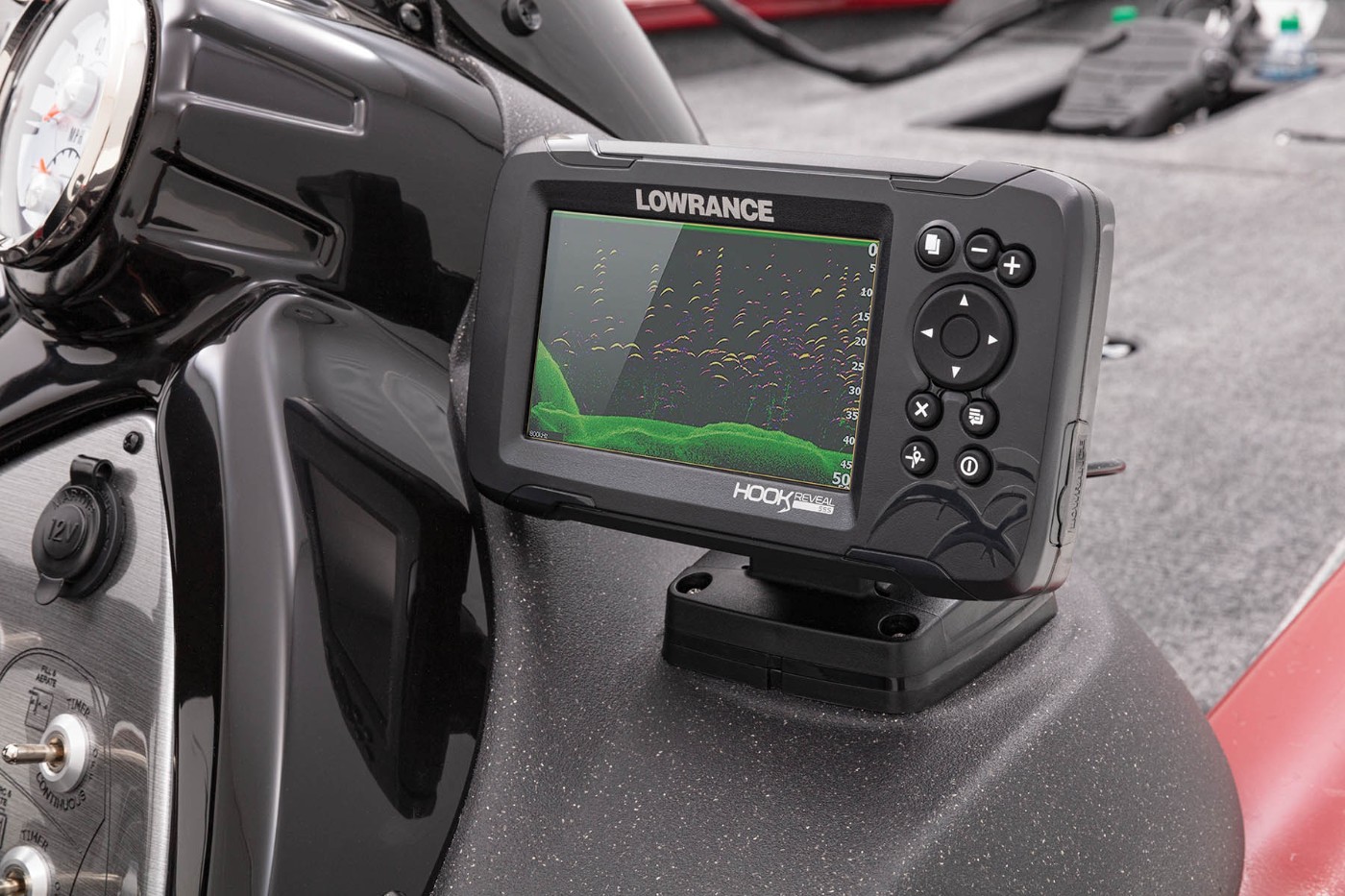 PRO TEAM 175 TXW - TRACKER Mod V Bass Boat