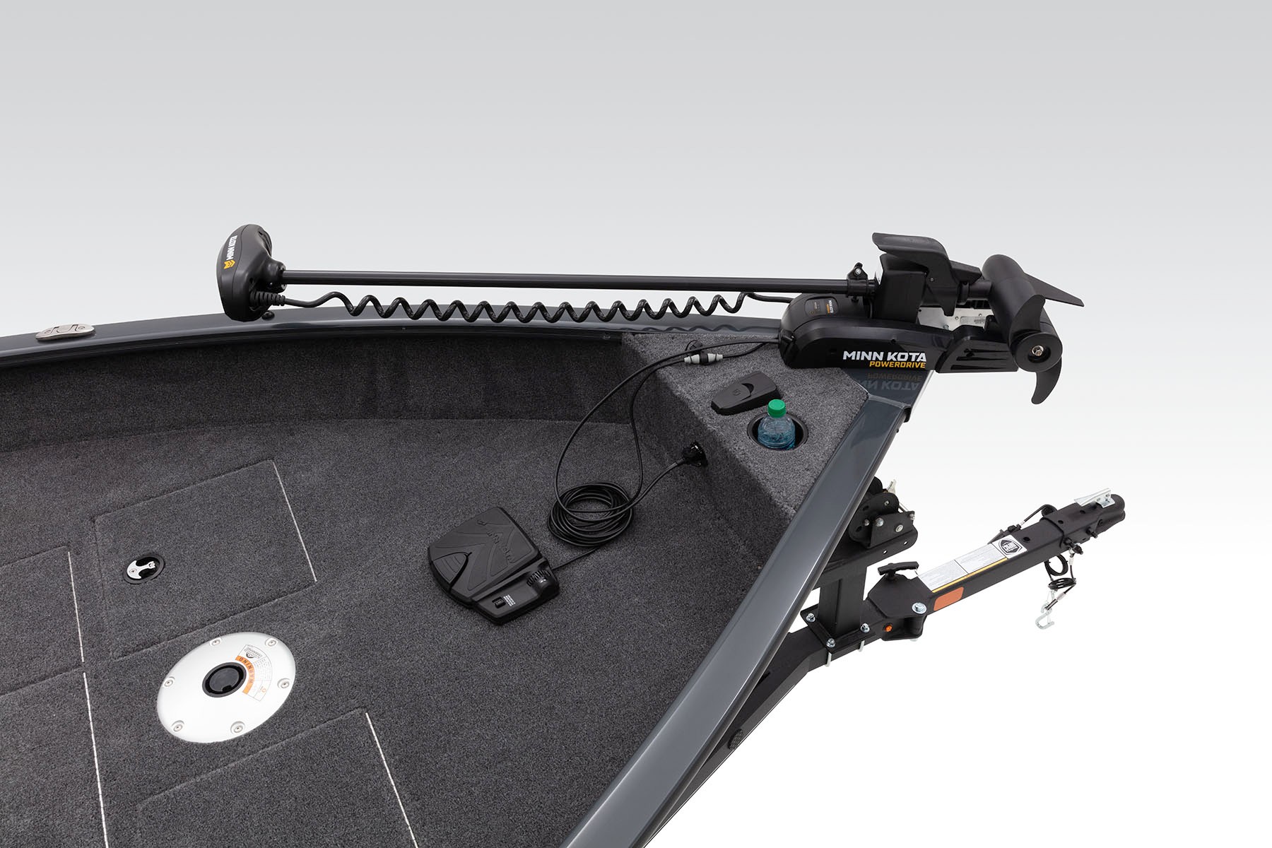 PRO GUIDE V-16 SC - TRACKER Deep V Multi-Species Boat