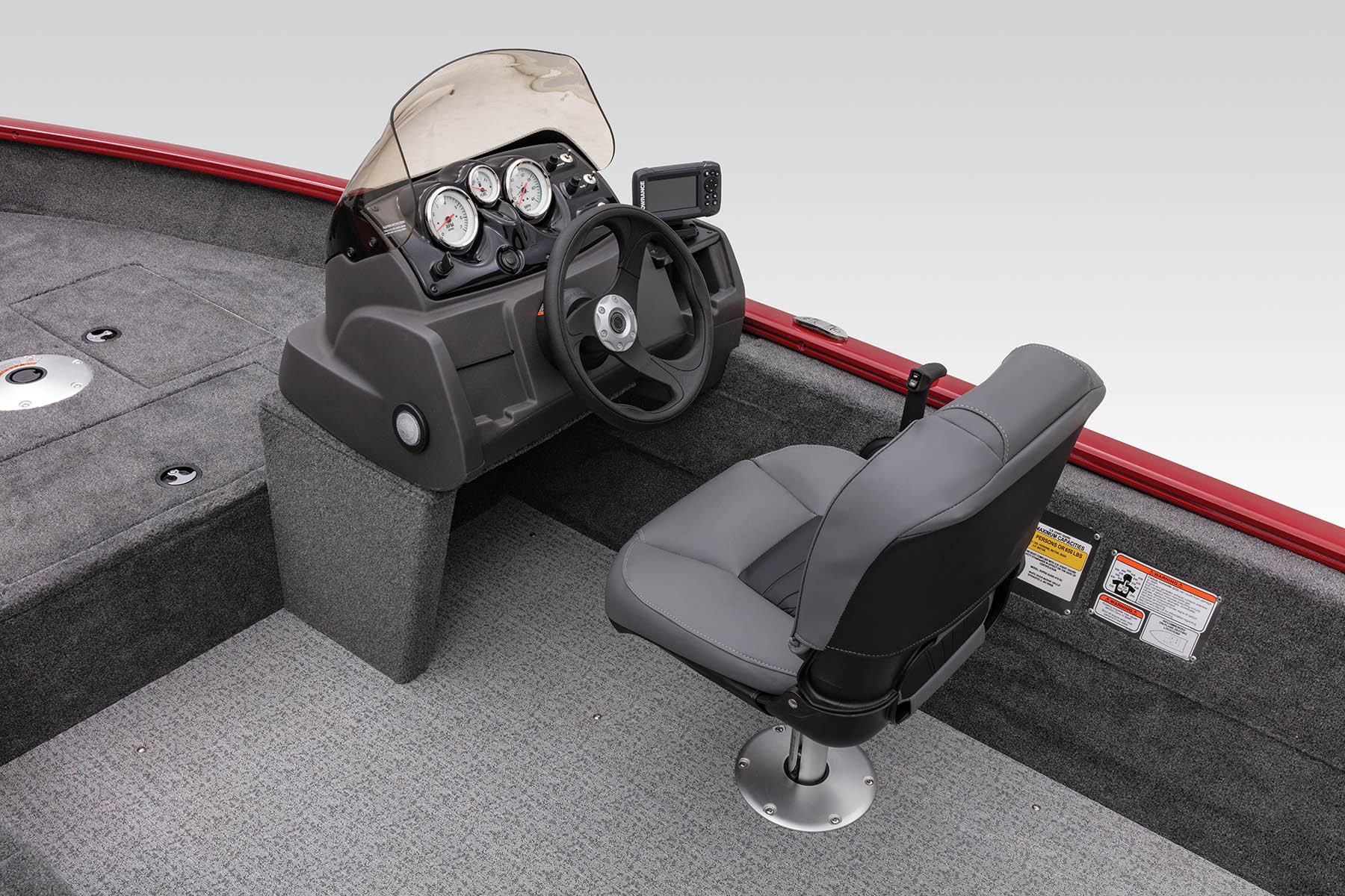 SUPER GUIDE V-16 SC - TRACKER Deep V Fishing Boat