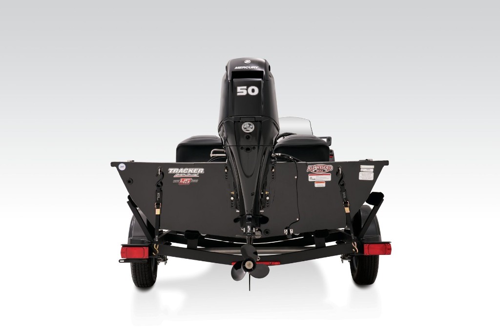 PRO 170 - TRACKER Mod V Bass Boat