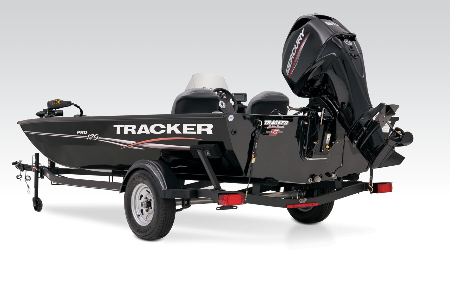 PRO 170 - TRACKER Mod V Bass Boat