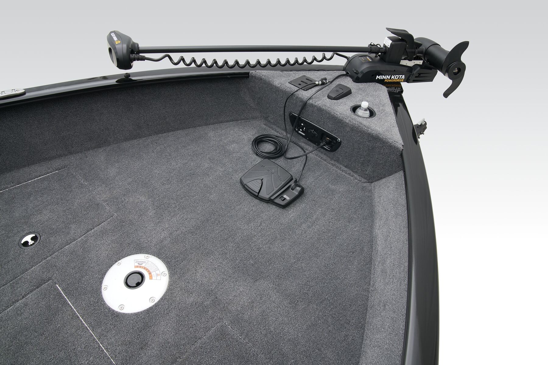 PRO GUIDE V-175 Combo | 17ft. TRACKER Deep V Fish and Ski Boat