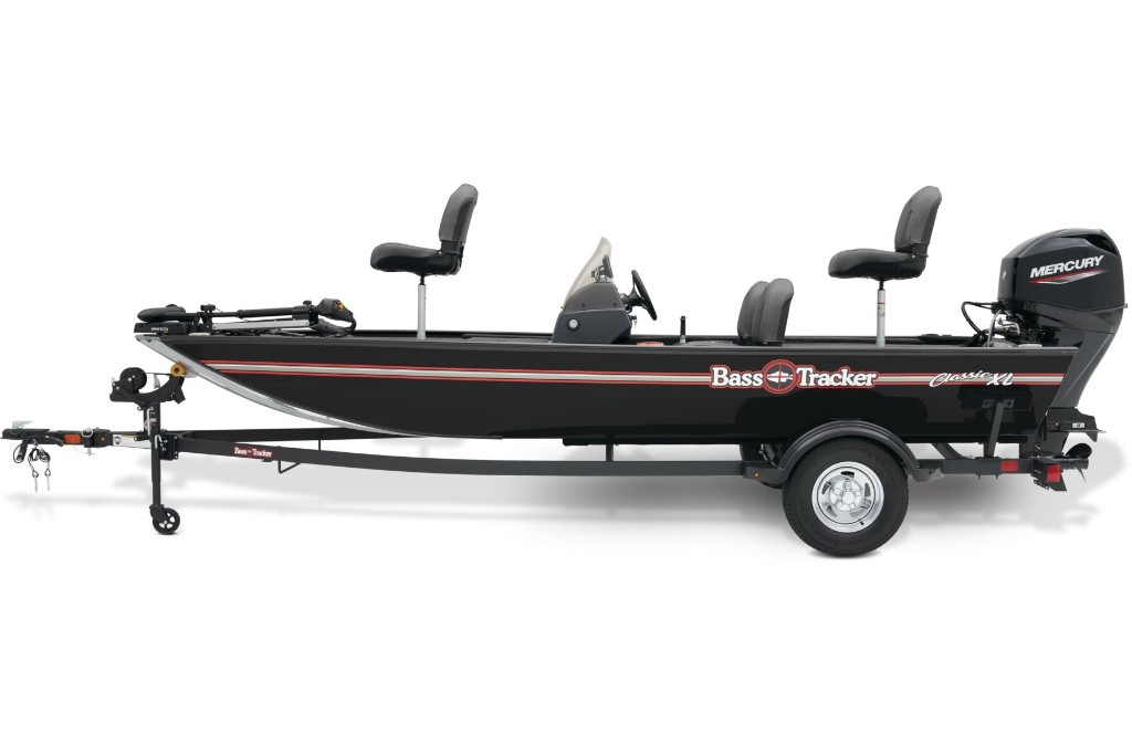 BASS TRACKER Classic XL | 16ft. 8in. Mod V Bass Boat | TRACKER Boats