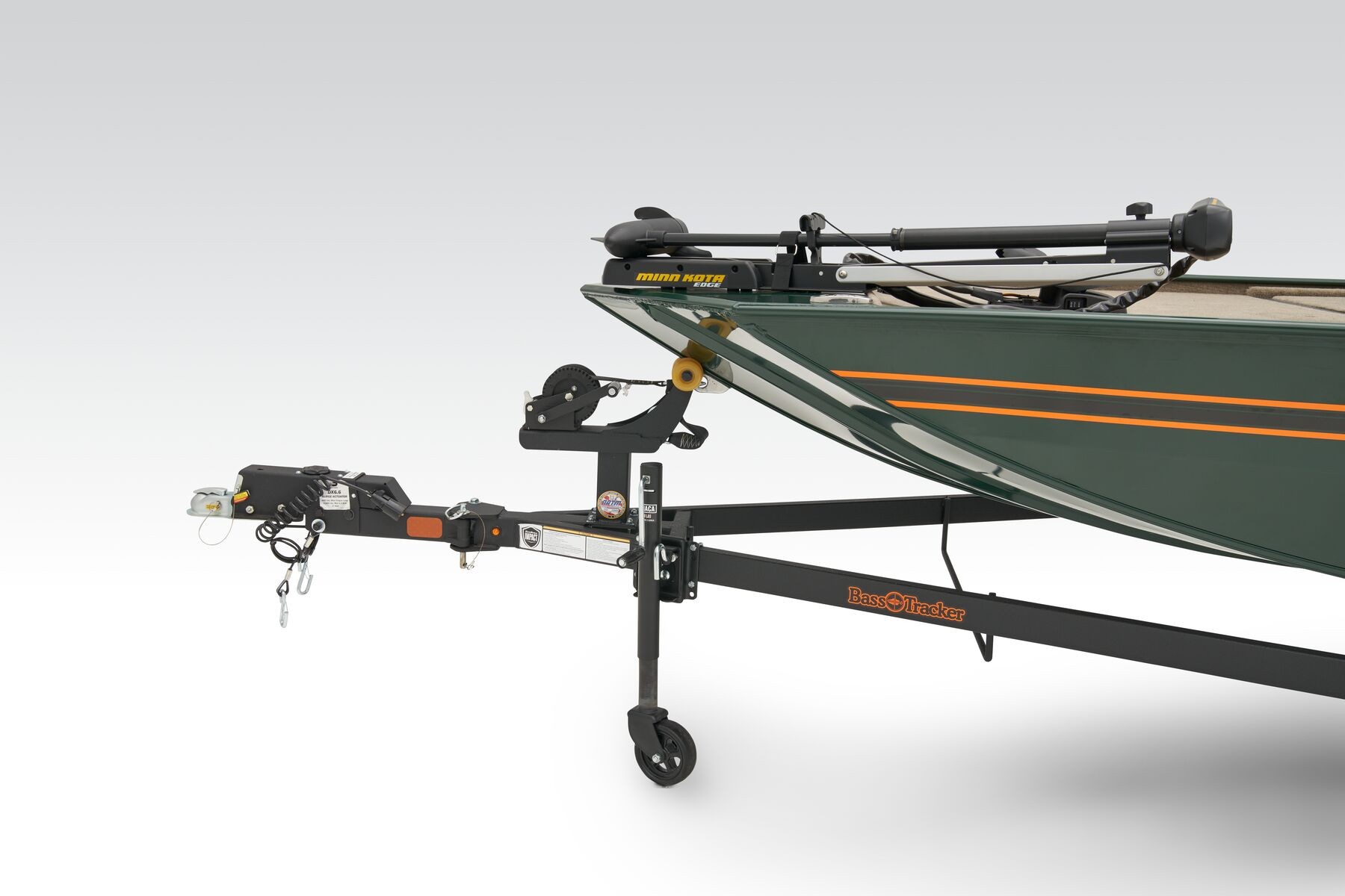 BASS TRACKER Classic Limited | 16ft. 8in. Mod V Bass Boat