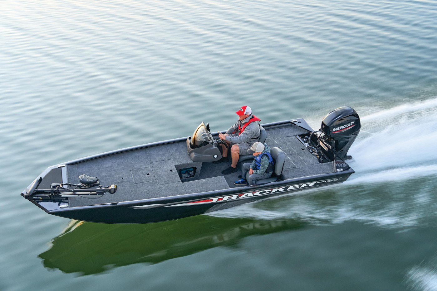PRO 170 | 16ft. 8in. Mod V Bass Boat | TRACKER Boats
