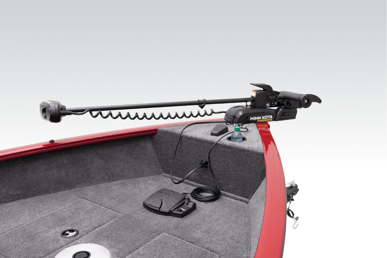 TRACKER SUPER GUIDE V-16 T | 16ft. 1in. Deep V Fishing Boat