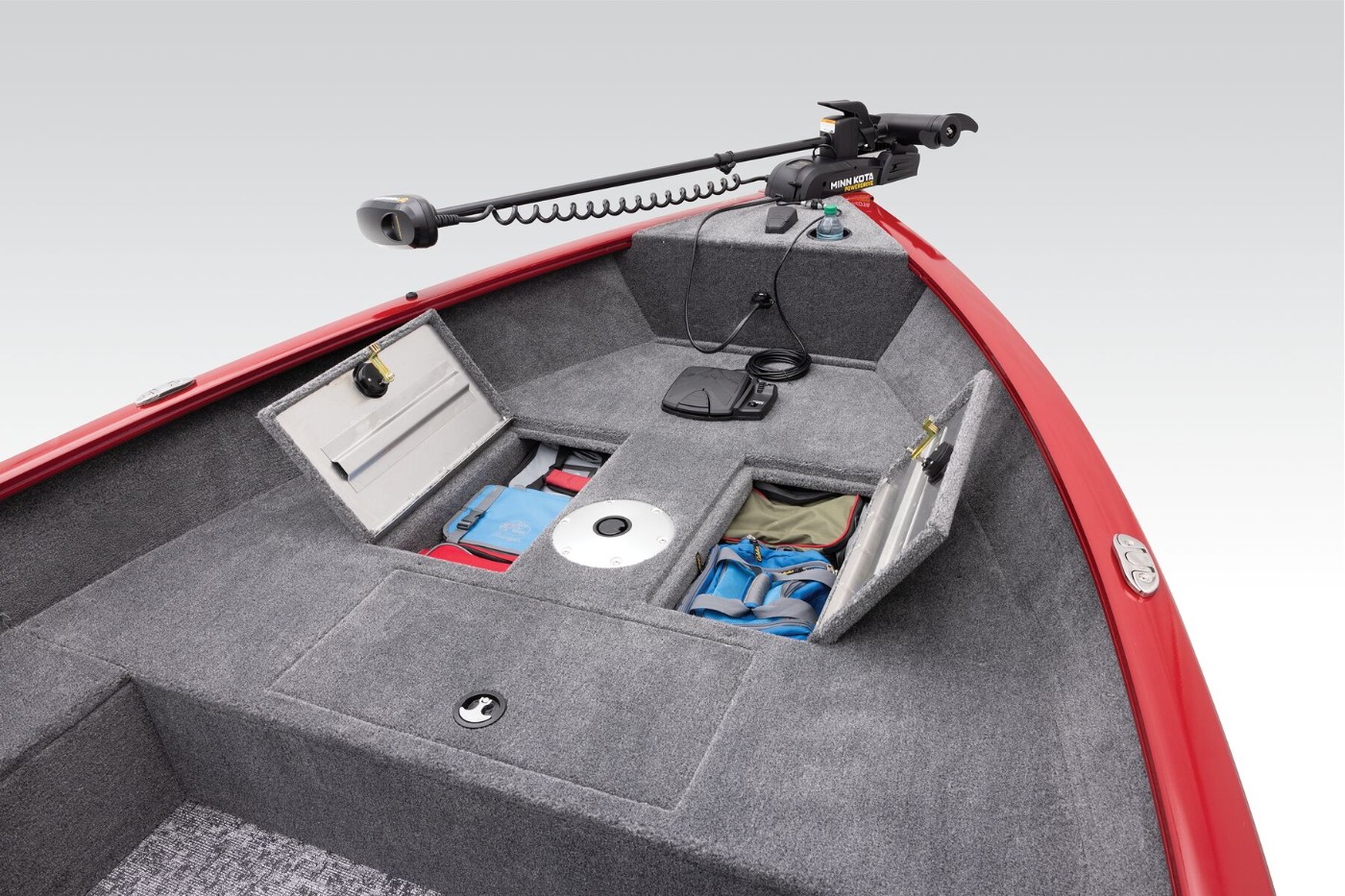 TRACKER SUPER GUIDE V-16 T | 16ft. 1in. Deep V Fishing Boat