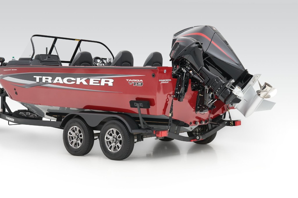 TRACKER Boats Performance