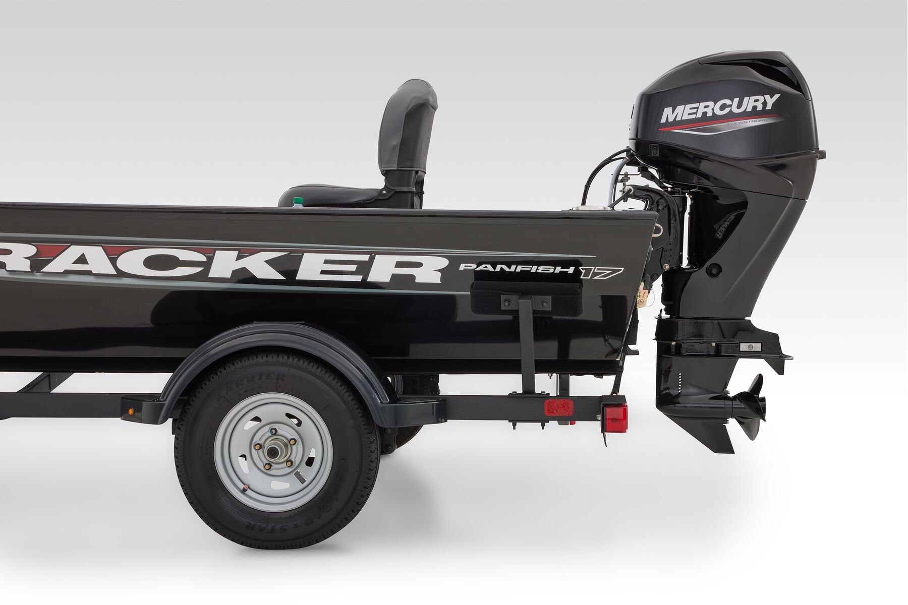 Panfish 17 | 16ft. 8in. Mod V Aluminum Fishing Boat | TRACKER Boats